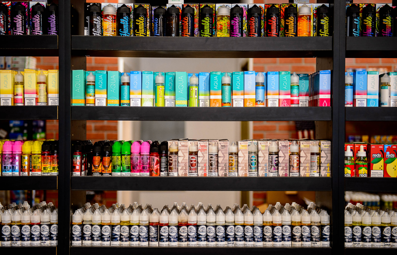 Disposable Vapes vs. Regular Vapes, Which is better? MONVAPER